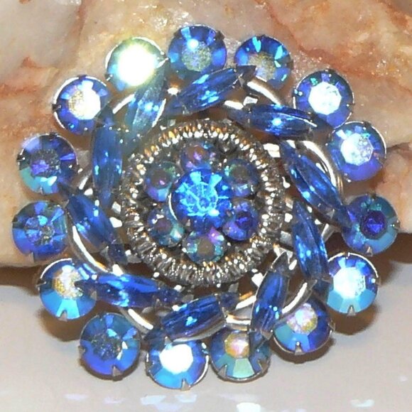 Jewelry | Vintage Large Blue Rhinestone Brooch | Poshmark
